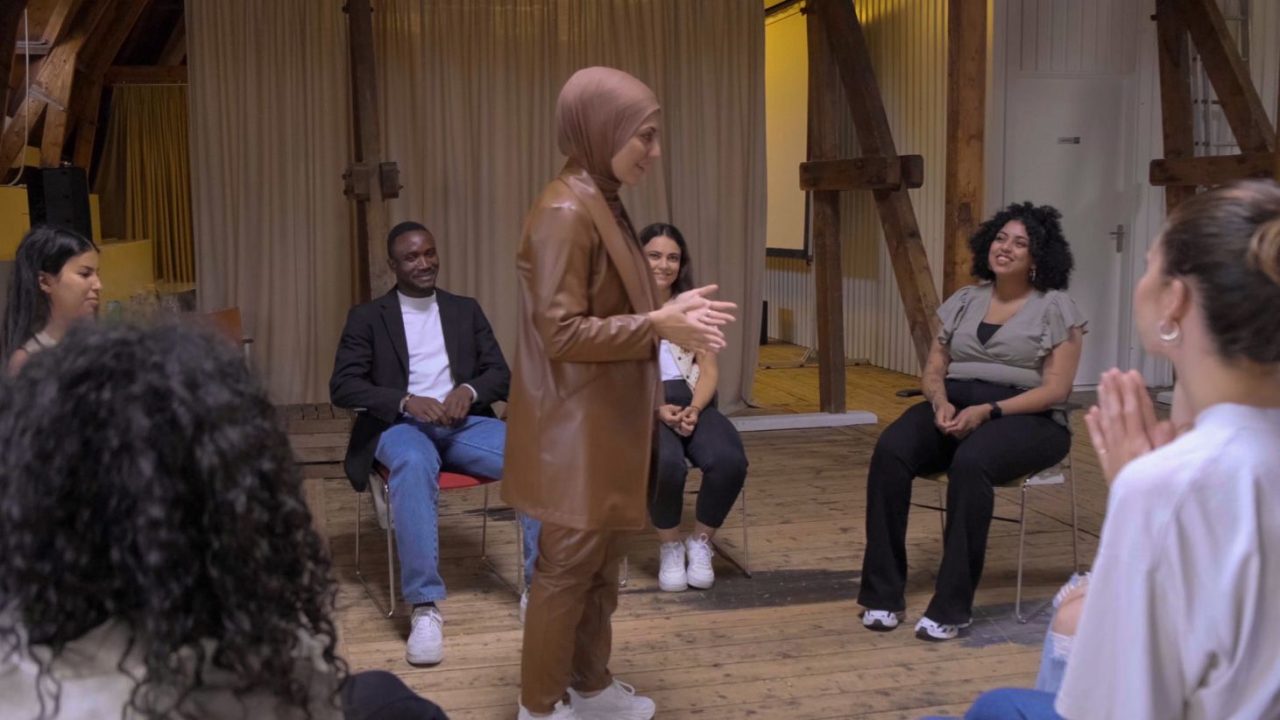 🙆🏾‍♀️Become a Transformer - Transformers community